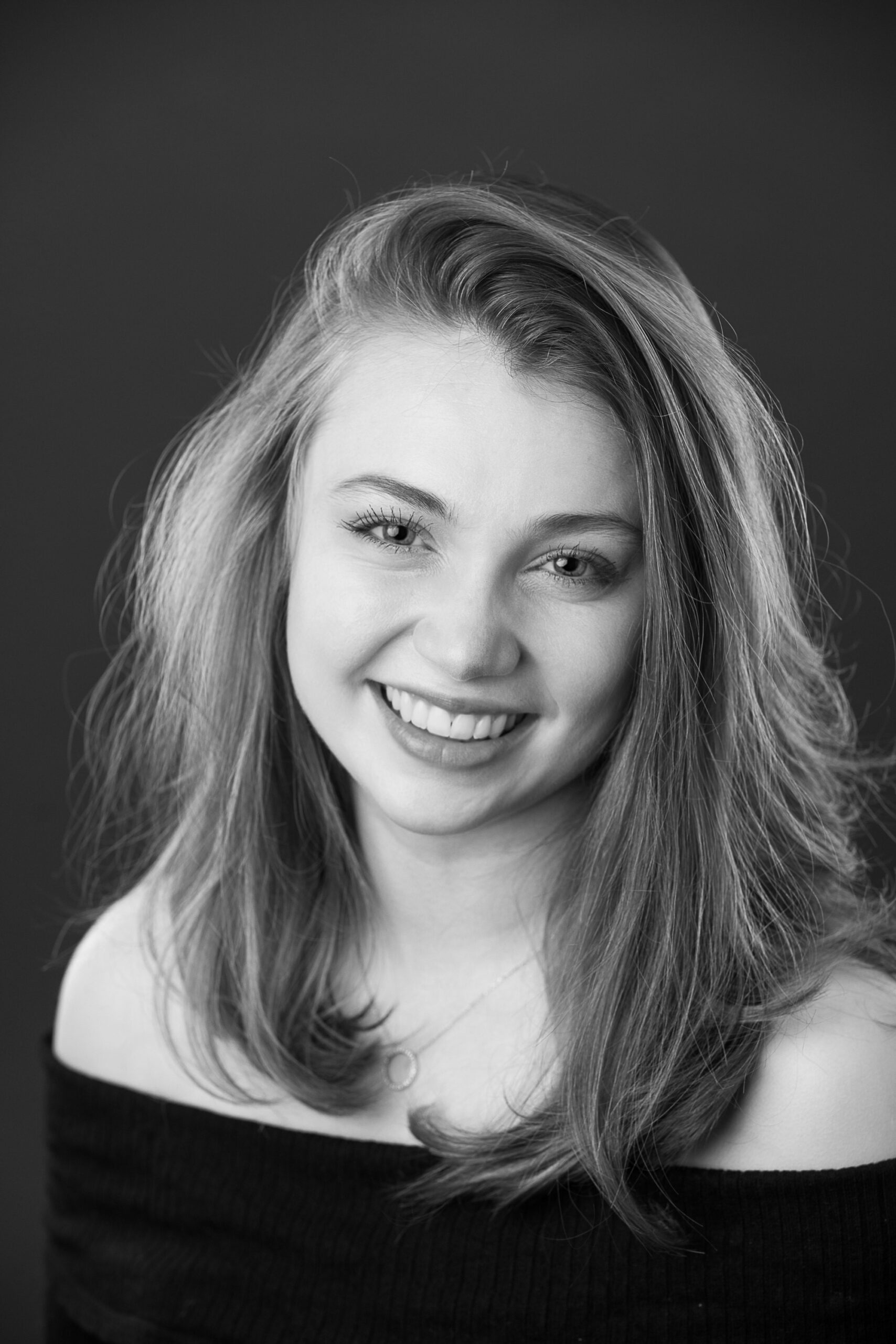 Anna Gregg - N.I. Opera